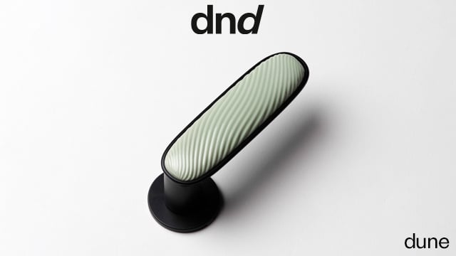 Maniglia per porta Dune dnd handles con porcellana lucida verde • Maniglie Design